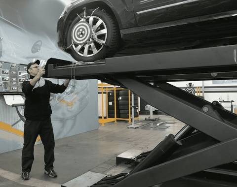 12 Most Common MOT Fails (+ How to Avoid Them) | Car.co.uk