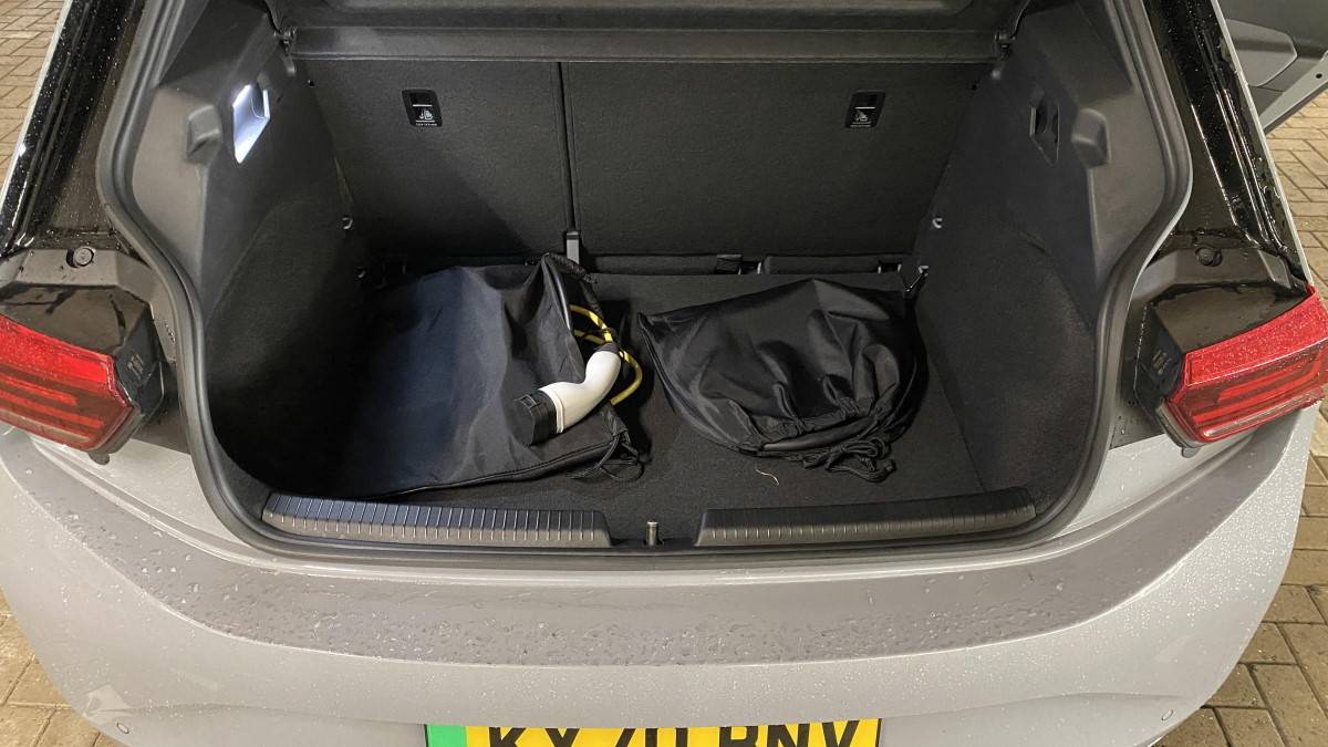 Volkswagen ID 3 Life Pro, Specs, Power, and Price - Car.co.uk